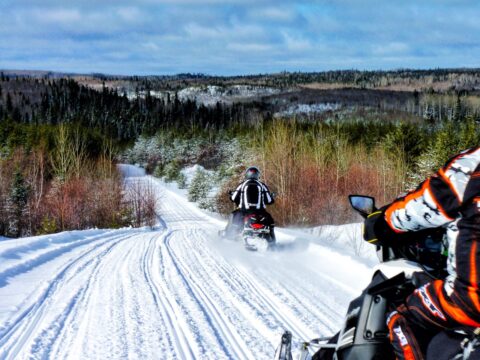 Snowmobile Beginners Tips for Newbies - Intrepid Snowmobiler